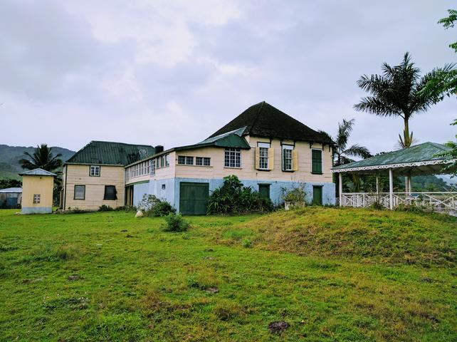 House For Sale: MONEAGUE, ST. ANN, Moneague | $25,000,000 | Keez