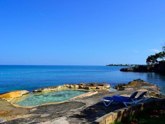 Resort / Villa For Sale: POINT VILLAGE, Negril | $12,500,000 | Keez