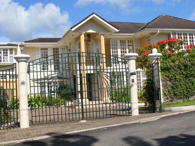 House For Rent: NORBROOK CLOSE, Kingston 8 | $4,500 | Keez
