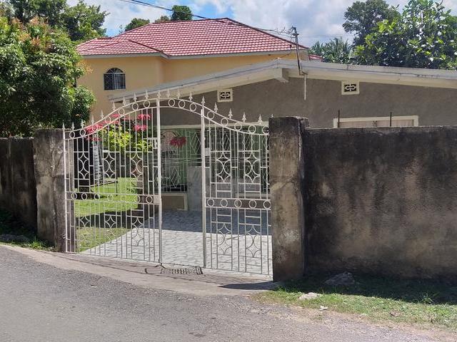 House For Sale: RIVERSDALE, BOG WALK, Bog Walk | $8,500,000 | Keez