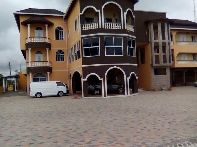 Apartment For Rent: 7 MOUNT ATLAS/ RED HILLS, Kingston 19 | $120,000 | Keez