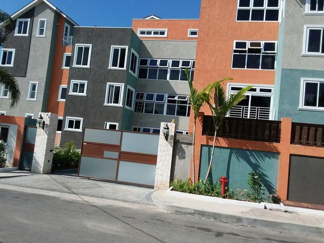 Apartment For Rent: 10 SUNSET DRIVE, Kingston 10 | $160,000 | Keez
