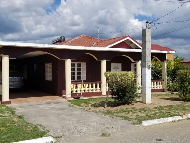 House For Sale: MORRIS MEADOWS, PORTMORE, Greater Portmore ...