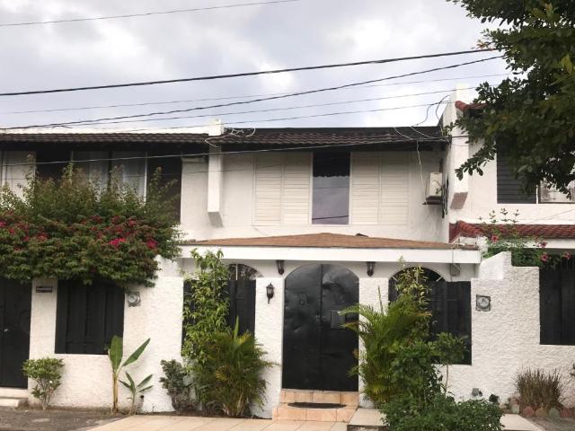 Townhouse For Rent: 86 CONSTANT SPRING ROAD, Kingston 10 | $120,000 | Keez