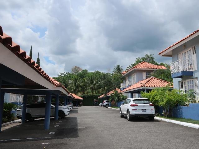 Townhouse For Rent: GRAHAM HEIGHTS, Kingston 8 | $220,000