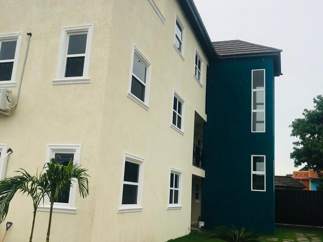 Apartment For Rent: SUNDOWN CRESCENT, Kingston 10 | $130,000 | Keez