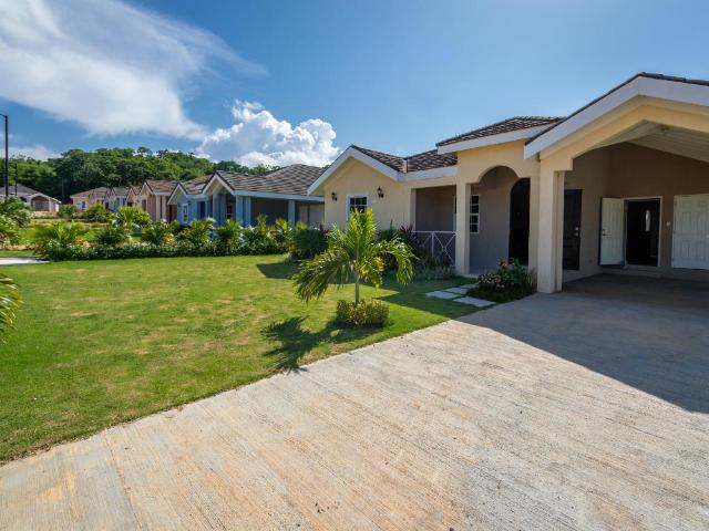 House For Sale: MANGO VALLEY ROAD, Oracabessa | $299,990 | Keez