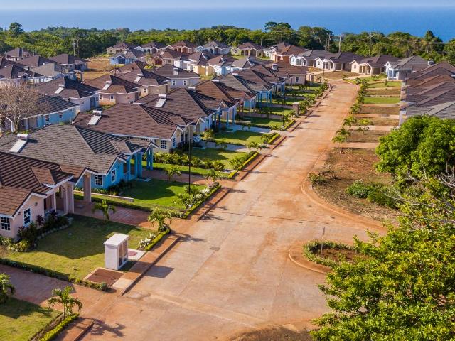 House For Sale: MANGO VALLEY ROAD, Oracabessa | $304,670 | Keez