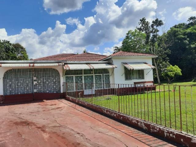 House For Sale: SUNNYSIDE, LINSTEAD, Linstead | $20,000,000 | Keez