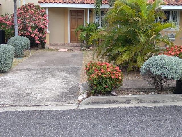 Townhouse For Rent: MANGO WALK COUNTRY CLUB, Montego Bay | $1,095 | Keez