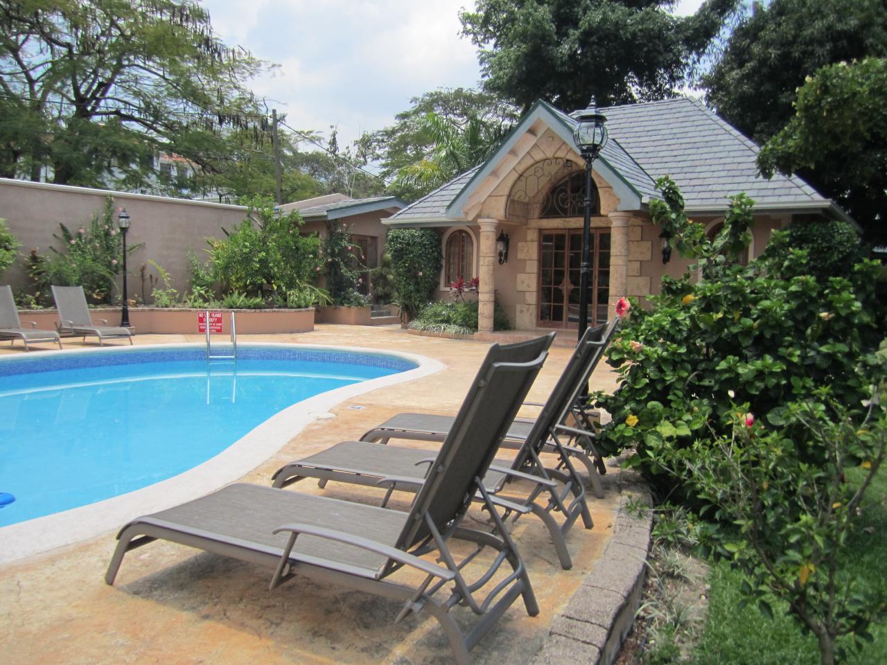 Apartment For Rent: LONG LANE, Kingston 8 | $2,800