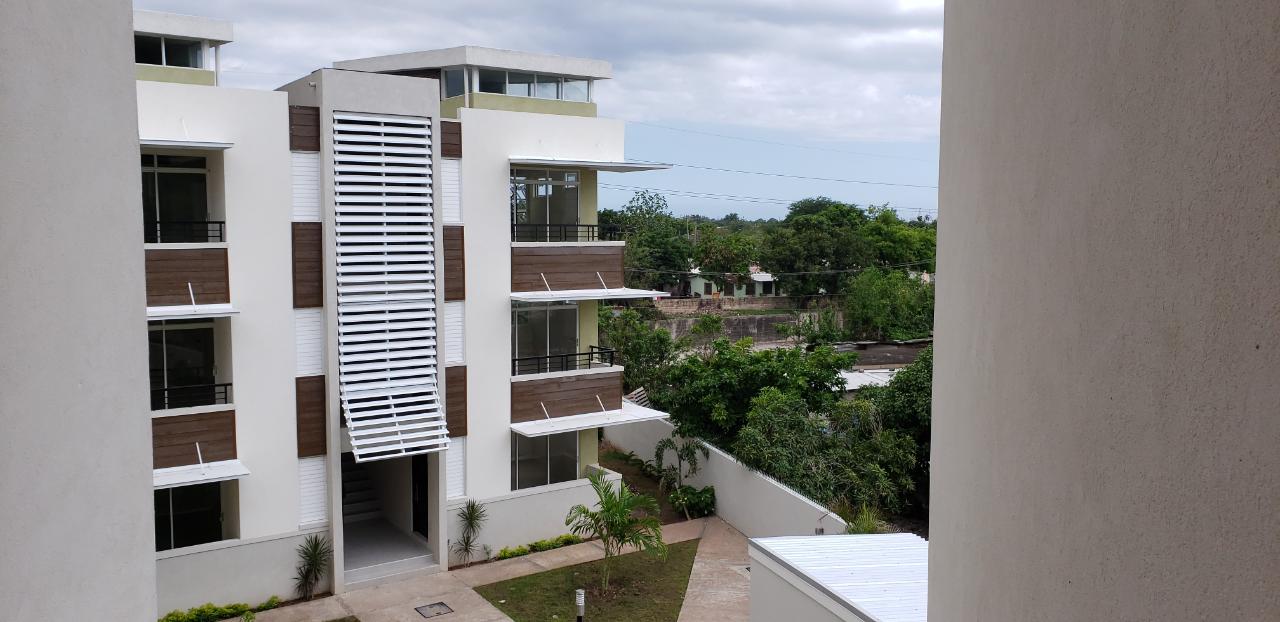 Apartment For Sale: SILVERBROOK ESTATE, Kingston 19 | $21,500,000 | Keez