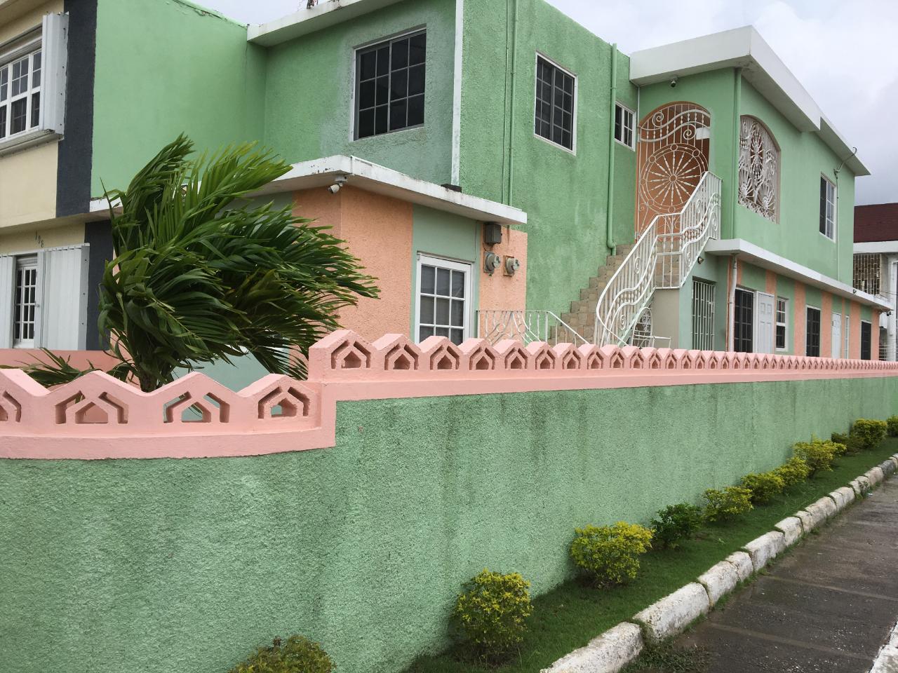 Townhouse For Sale: MAHOGANY CLOSE BRIDGEVIEW, Bridgeport | $20,500,000 ...