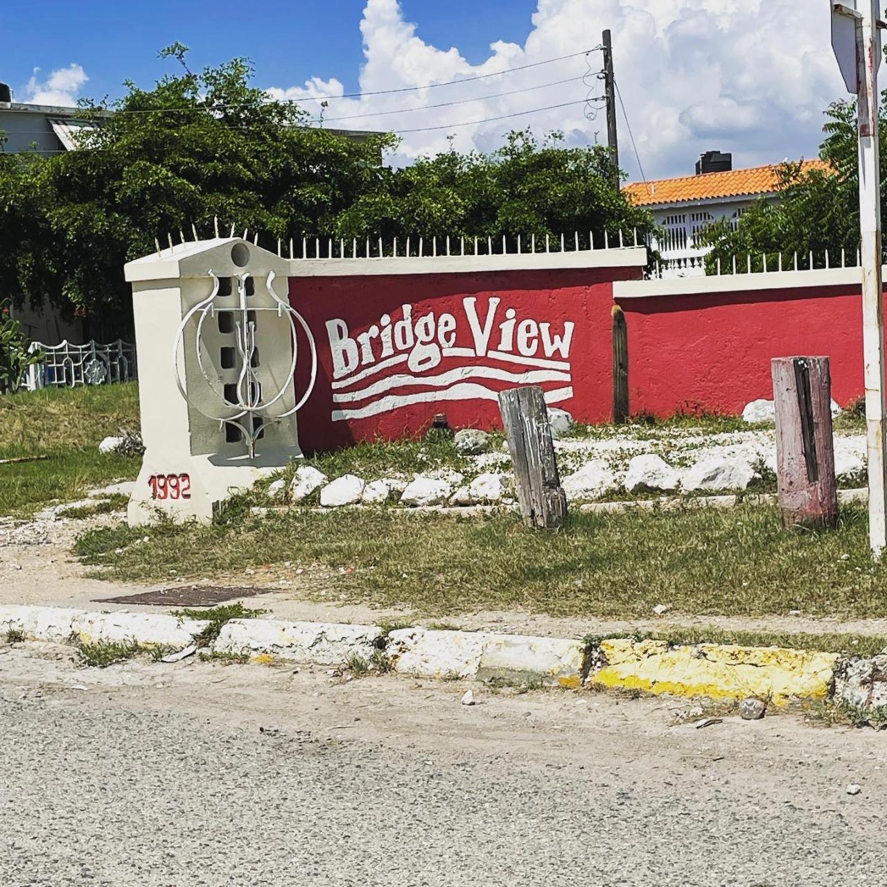 Townhouse For Rent: ALMOND DRIVE, BRIDGEVIEW, Bridgeport | $72,000 | Keez