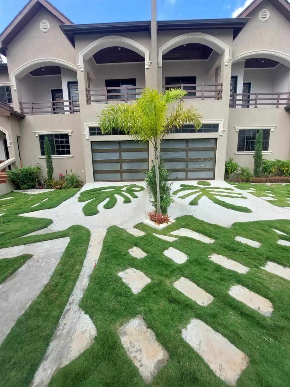 Townhouse For Sale: VILLA VALE CLOSE, Mandeville | $450,000