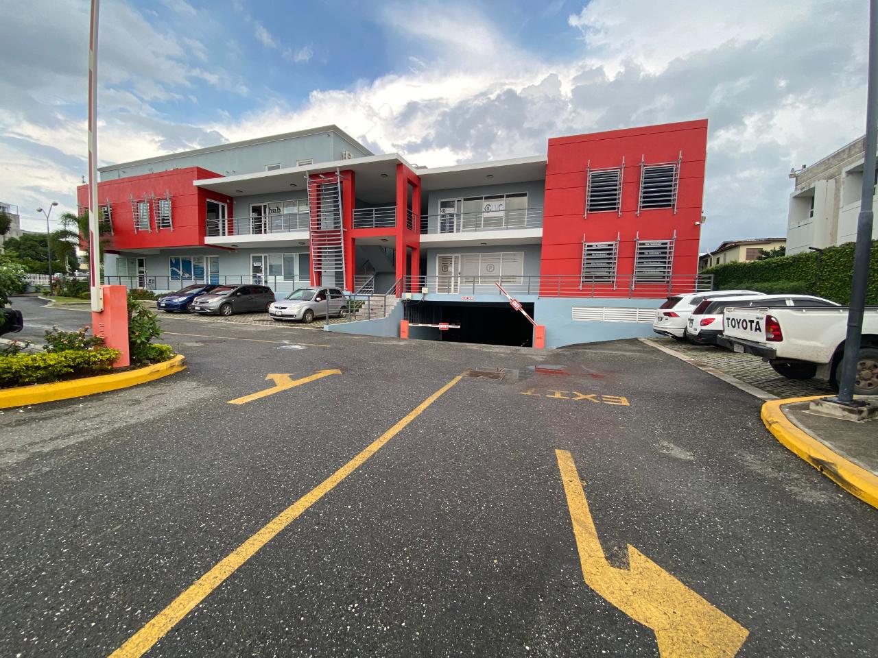 Offices / Commercial Bldg For Rent: MUSGRAVE RD, KGN 6, Kingston 6 ...