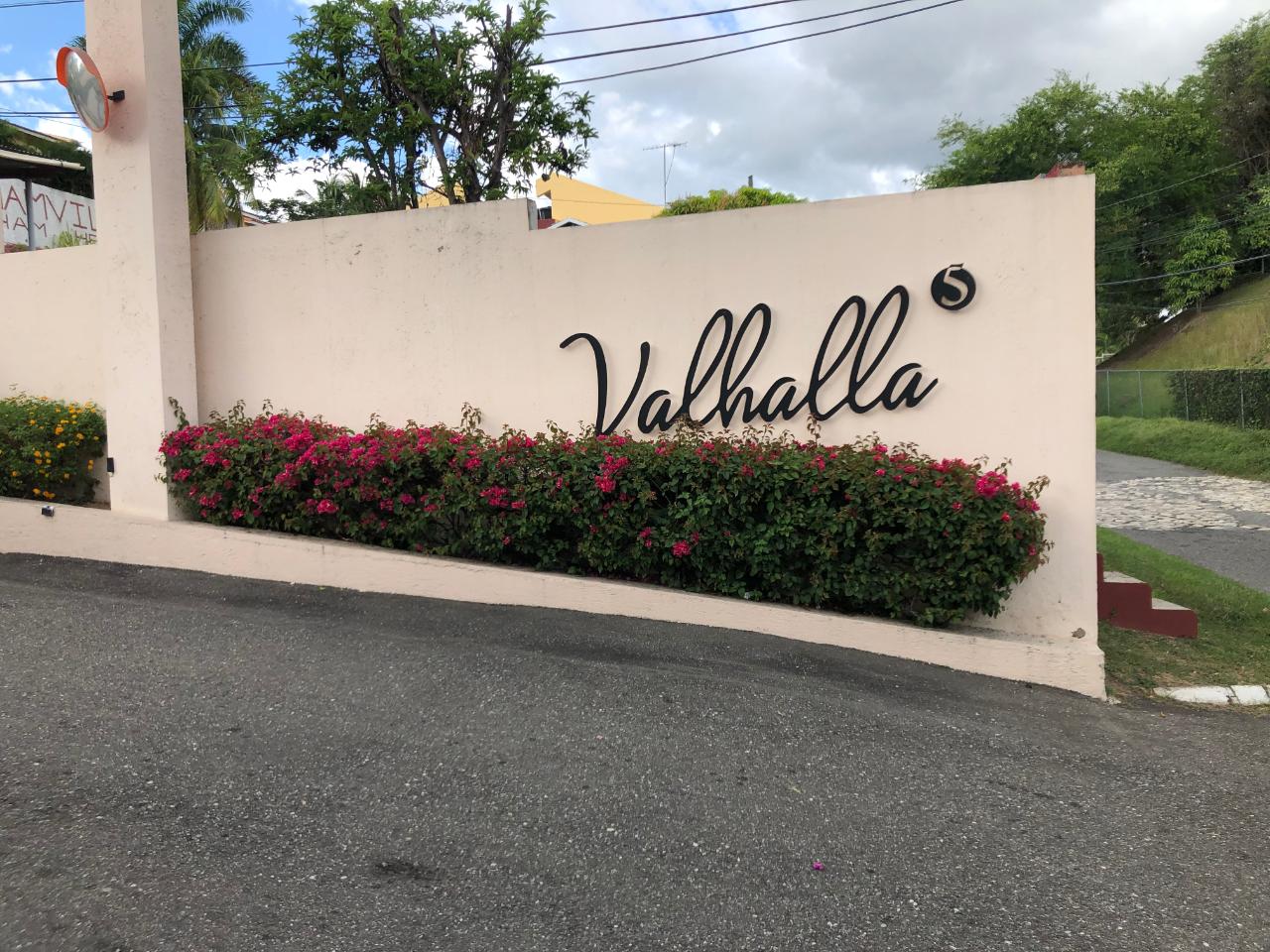 Apartment For Rent: GRAHAM HEIGHTS, Kingston 6 | $1,000 | Keez