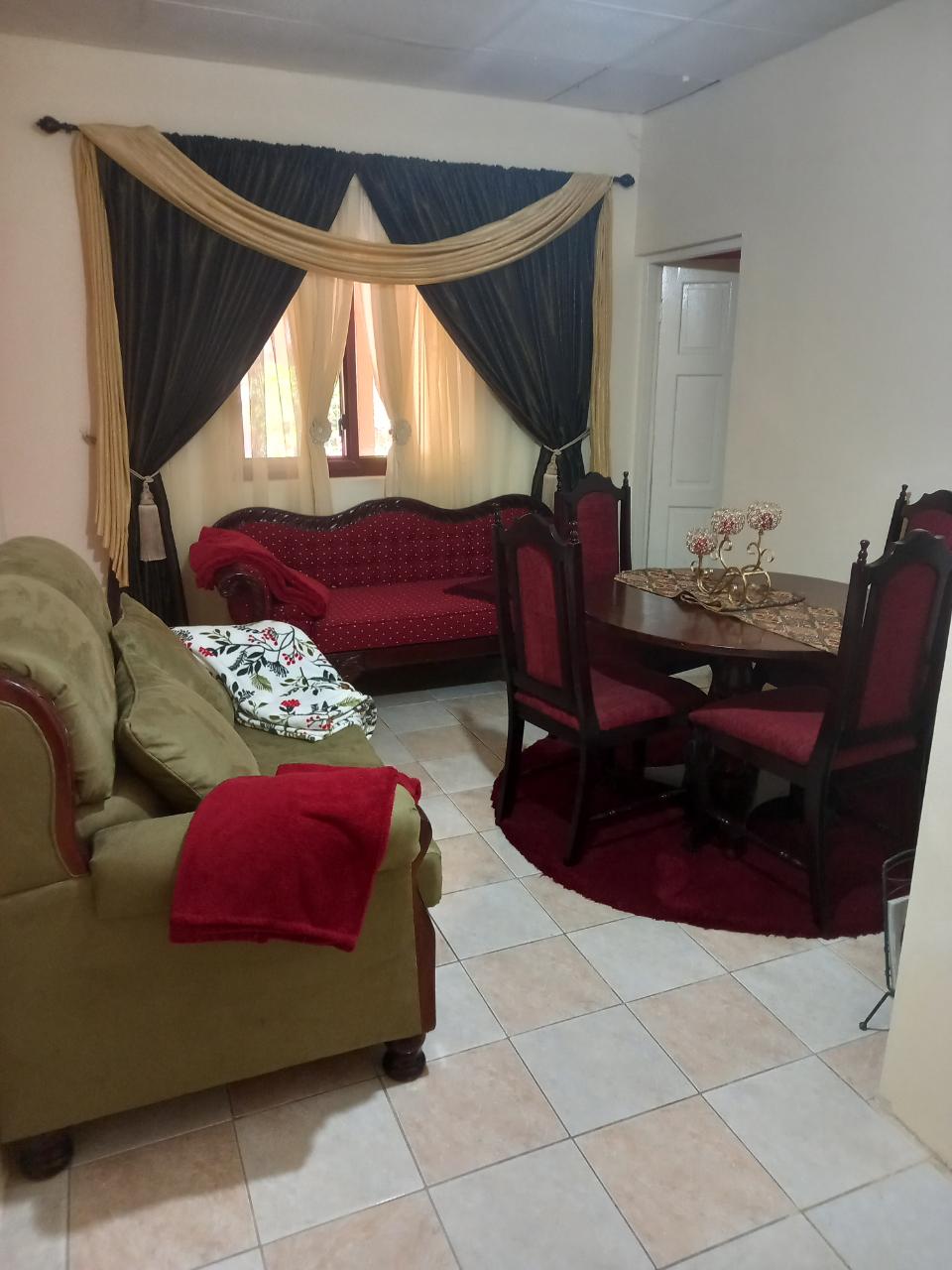 Apartment For Rent: ROEHAMPTON CLOSE, Kingston 19 | $1,000 | Keez