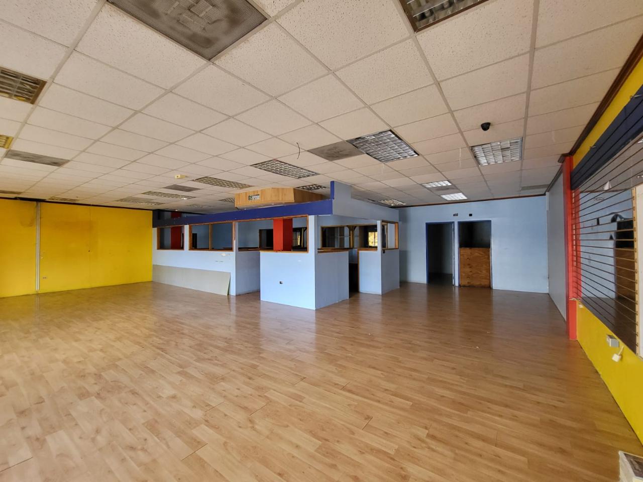 Offices / Commercial Bldg For Rent: CONSTANT SPRING ROAD, Kingston 10 ...