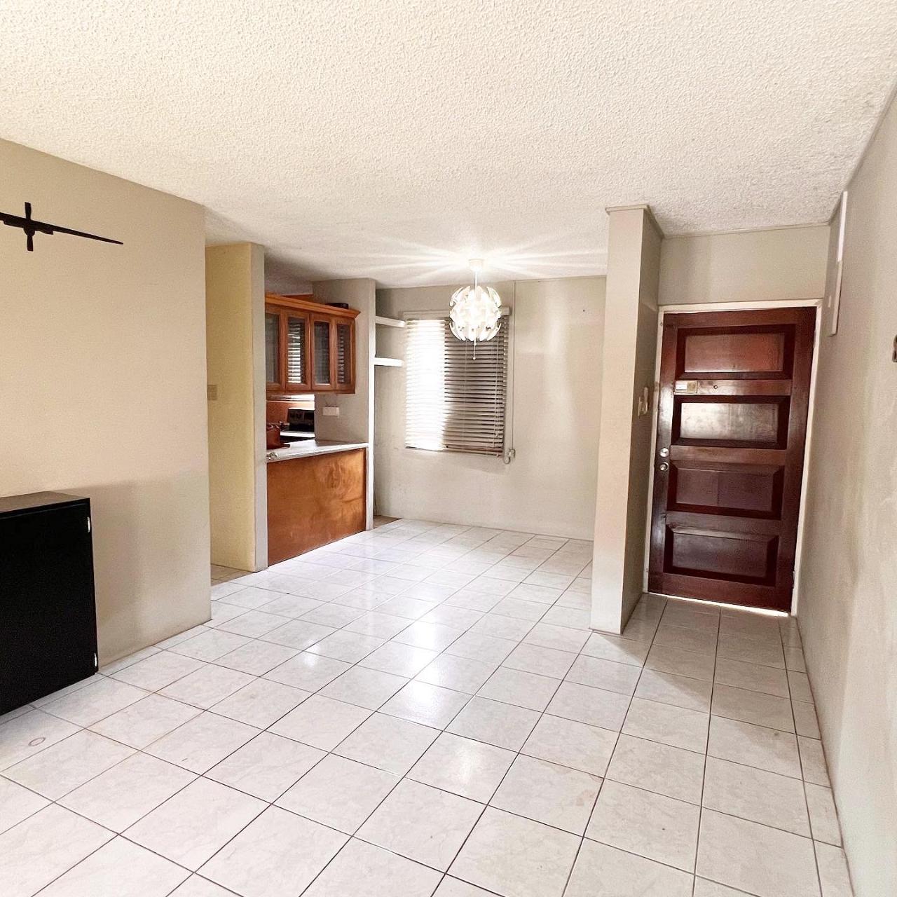 Apartment For Rent: HOPE ROAD, KINGSTON 6, Kingston 6 | $135,000 | Keez