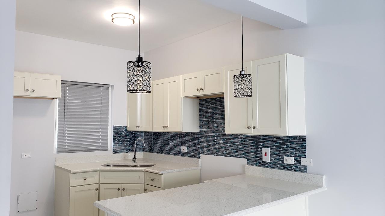 Apartment For Rent: LONG LANE, Kingston 8 | $130,000 | Keez