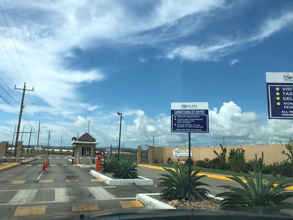 House For Rent: PHOENIX PARK VILLAGE, ST, Greater Portmore | $110,000 ...