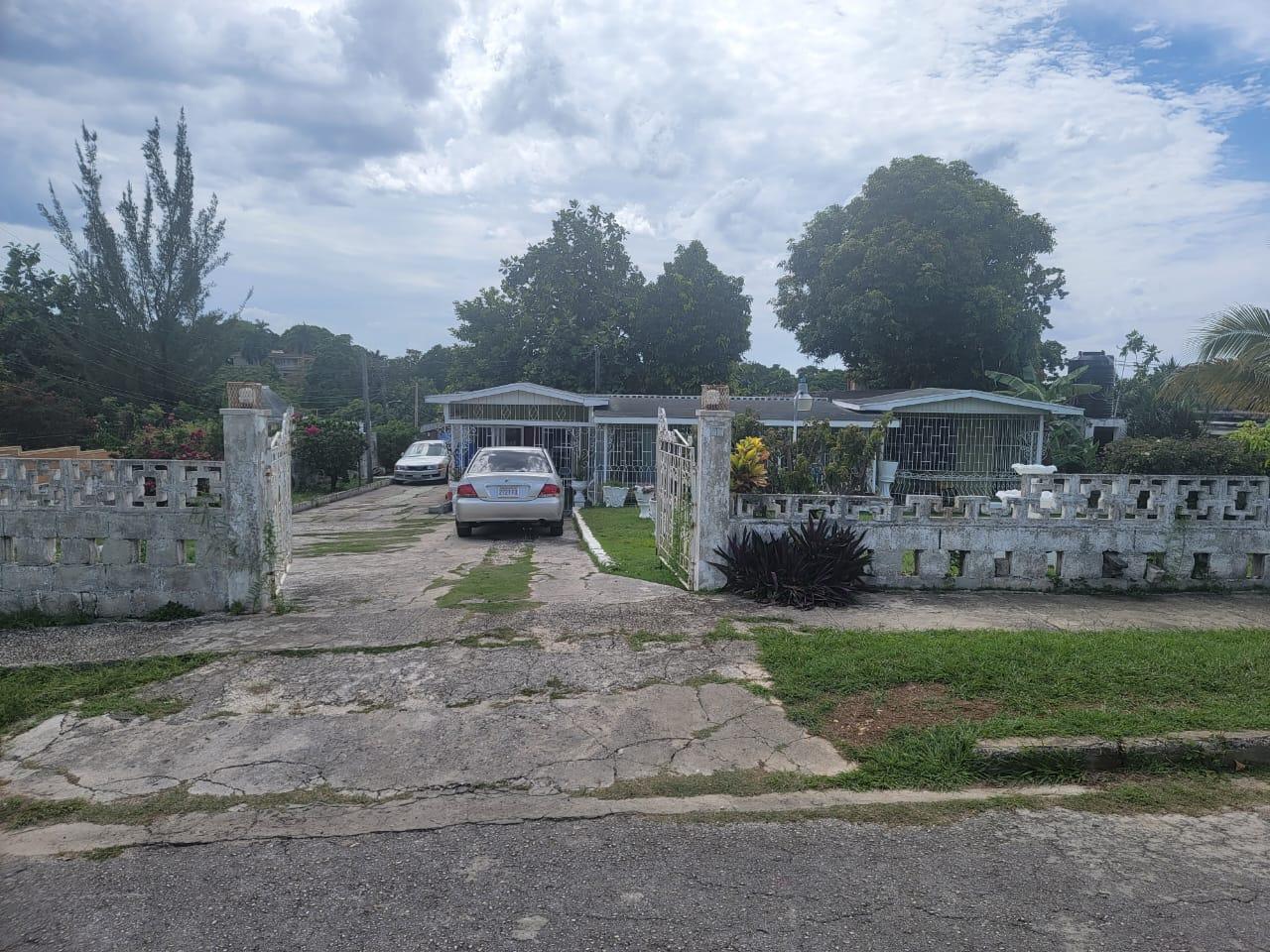 House For Sale: WENDY CLOSE, PARADISE ACR, Montego Bay | $23,000,000 | Keez