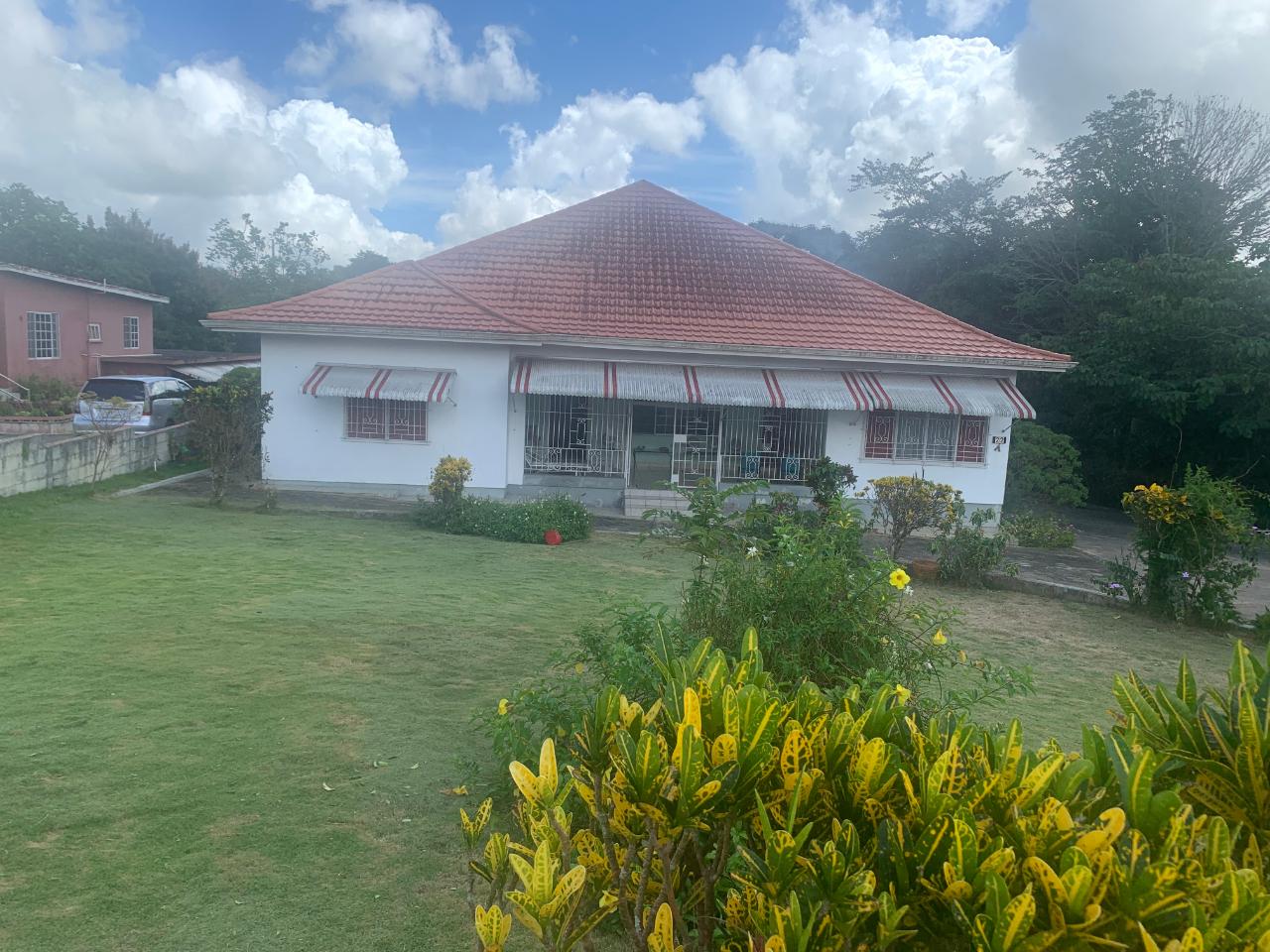 House For Sale: WEST ROAD, MANDEVILLE MAN, Mandeville | $36,000,000 | Keez