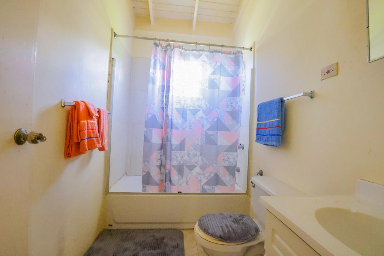 House For Rent: STONEBROOK VISTA PHASE 2, Duncans | $150,000 | Keez