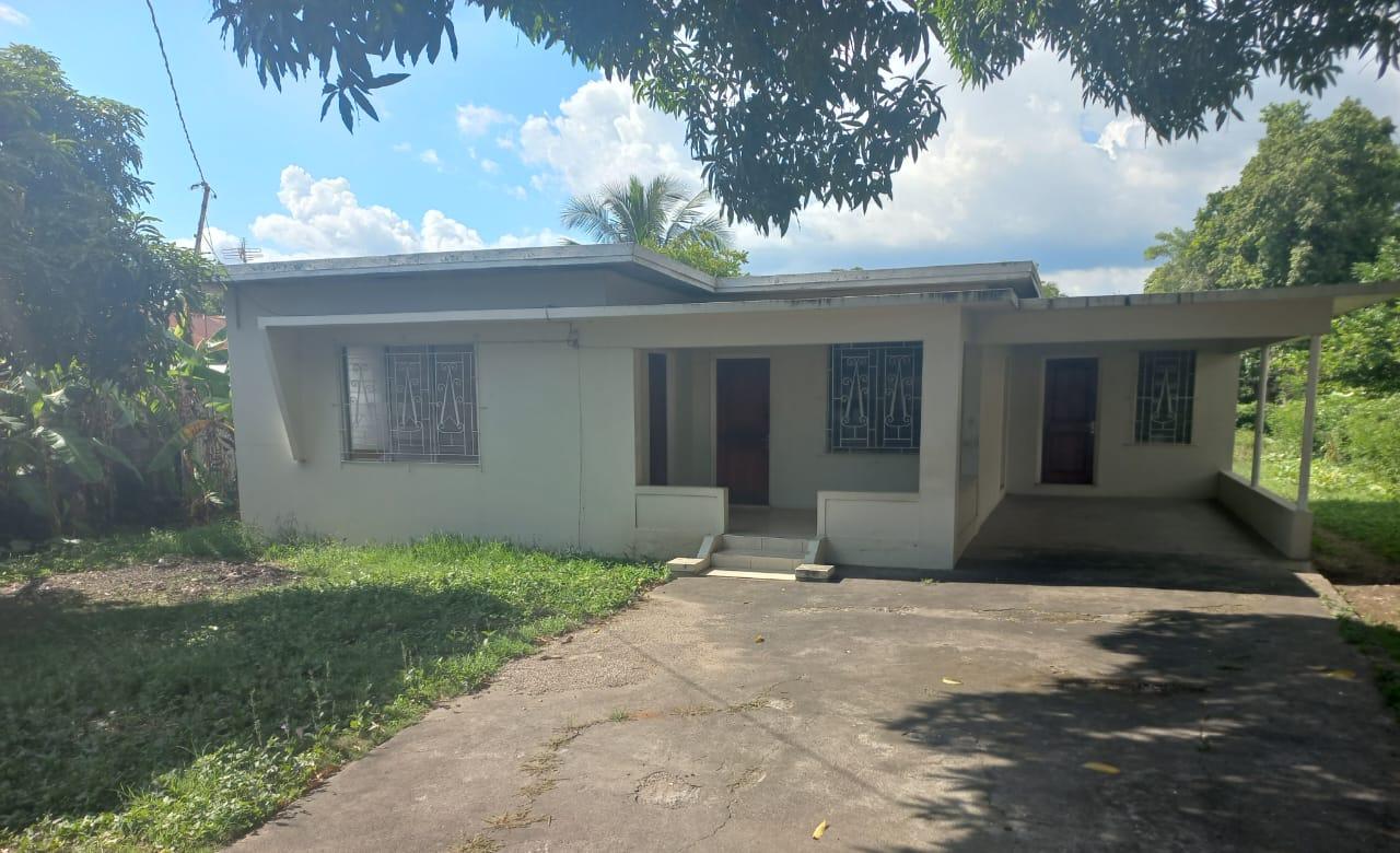 Offices / Commercial Bldg For Rent: STORK STREET, MAY PEN, May Pen ...