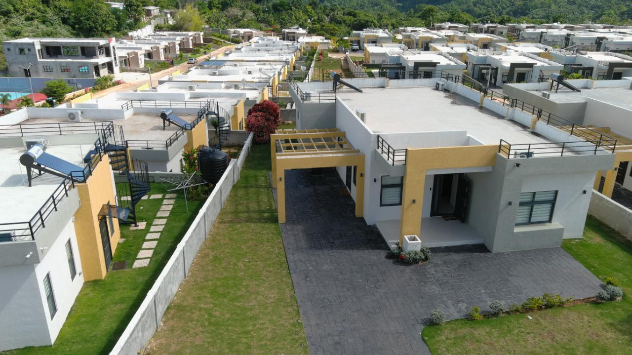 House For Rent: PYRAMID POINT OCHO RIOS, Ocho Rios | $3,000 | Keez