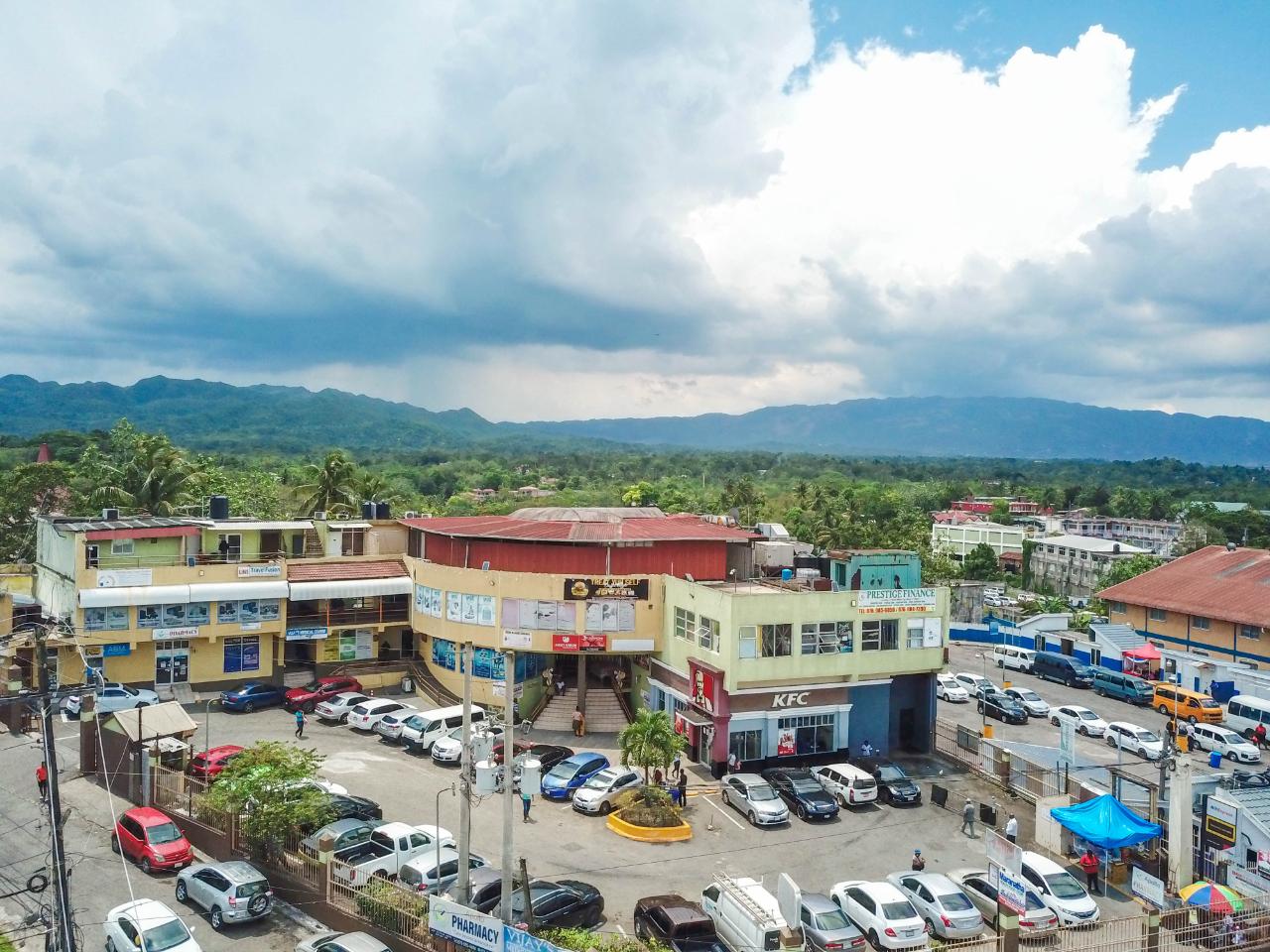 Offices / Commercial Bldg For Sale: KINGS ST LINSTEAD, Linstead ...