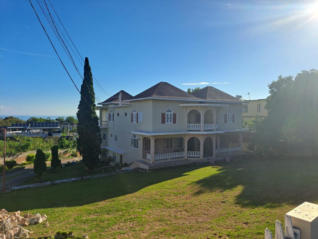 Apartment For Rent: BRATTON ROAD, IRONSHORE, Montego Bay | $1,000 | Keez