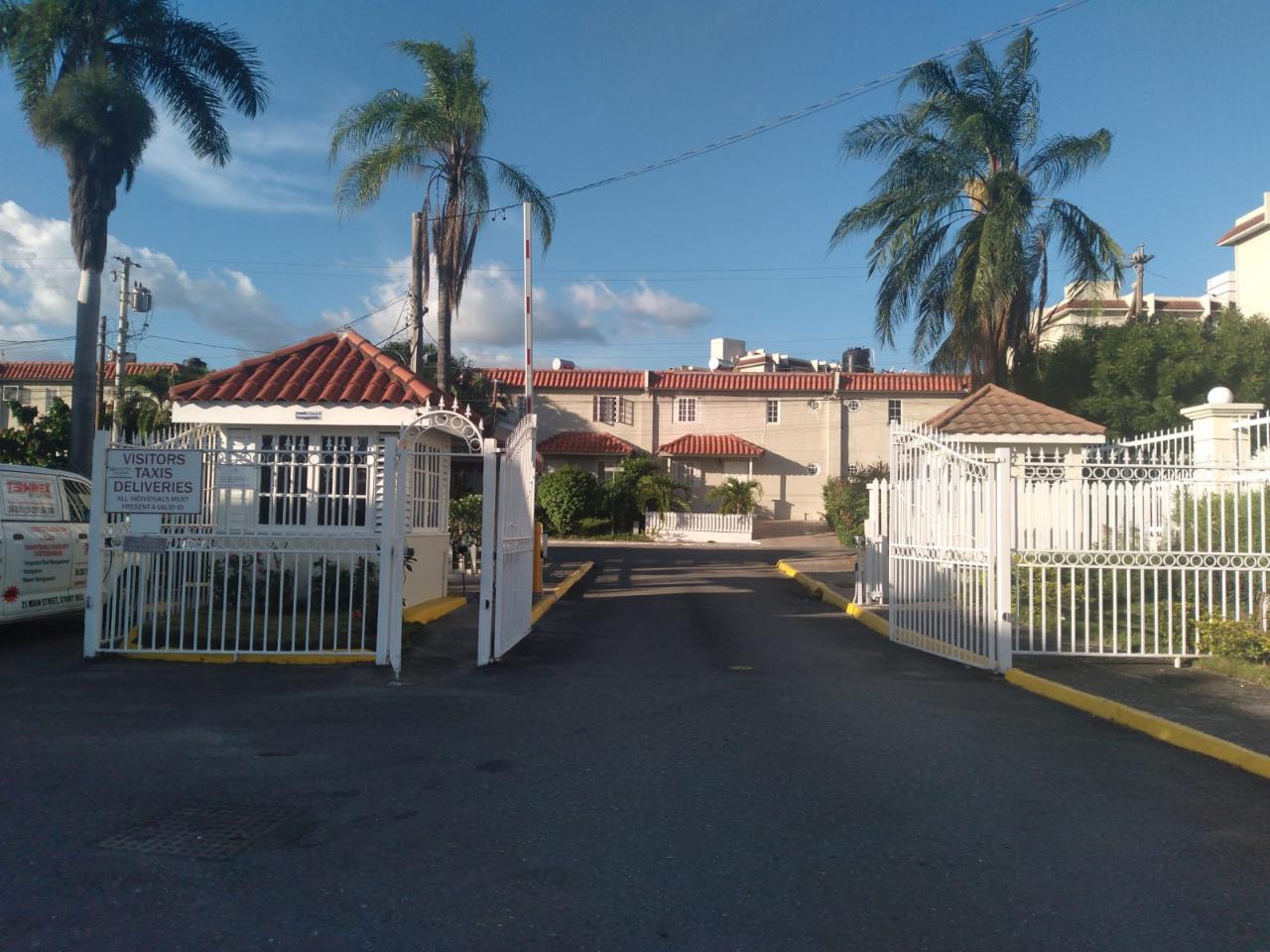 Apartment For Sale: CONSTANT SPRING ROAD, Kingston 8 | $123,000 | Keez