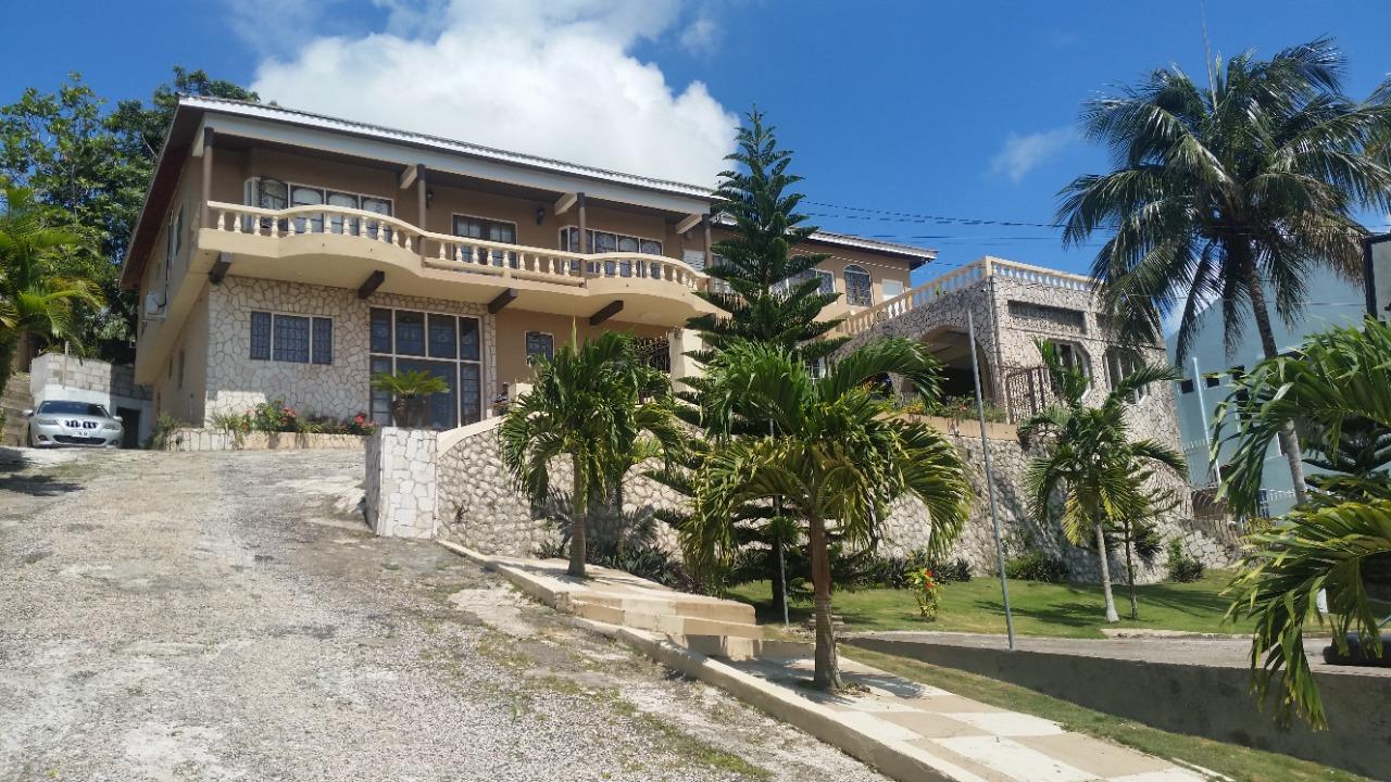 House For Sale: (BLOCK 4) GLEN WAY, Mandeville | $60,000,000 | Keez