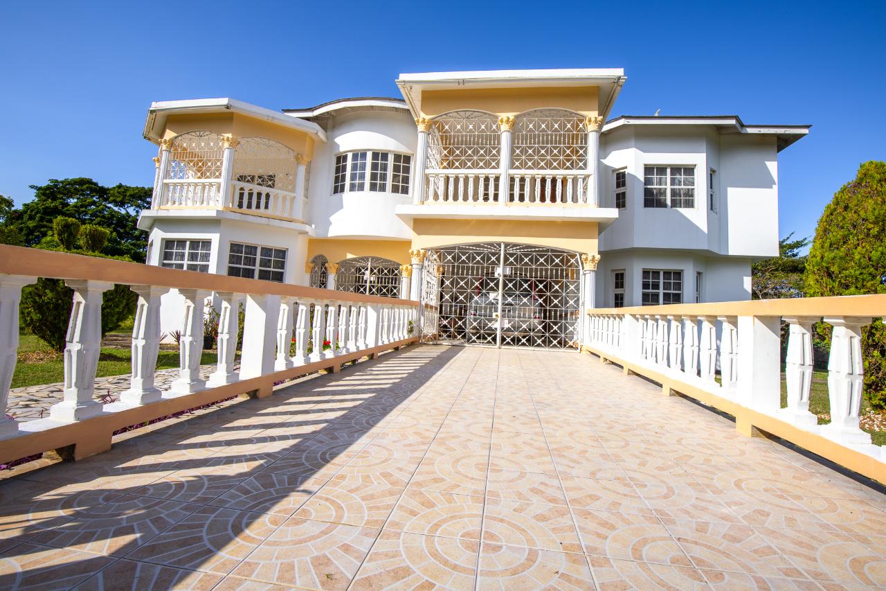 Resort / Villa For Sale: TRELAWNY DRIVE, Duncans | $450,000 | Keez
