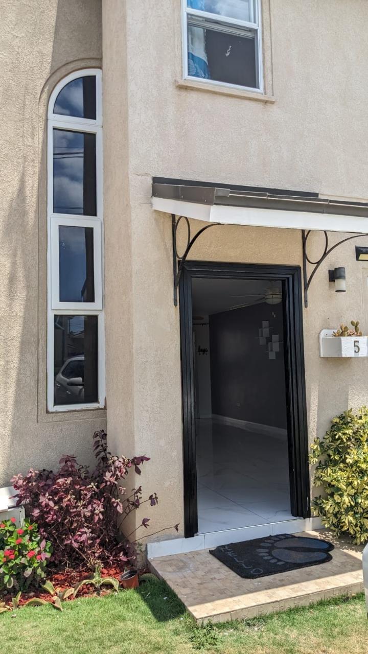 Townhouse For Rent: LE@~apos; BERMONDE, Greater Portmore | $120,000