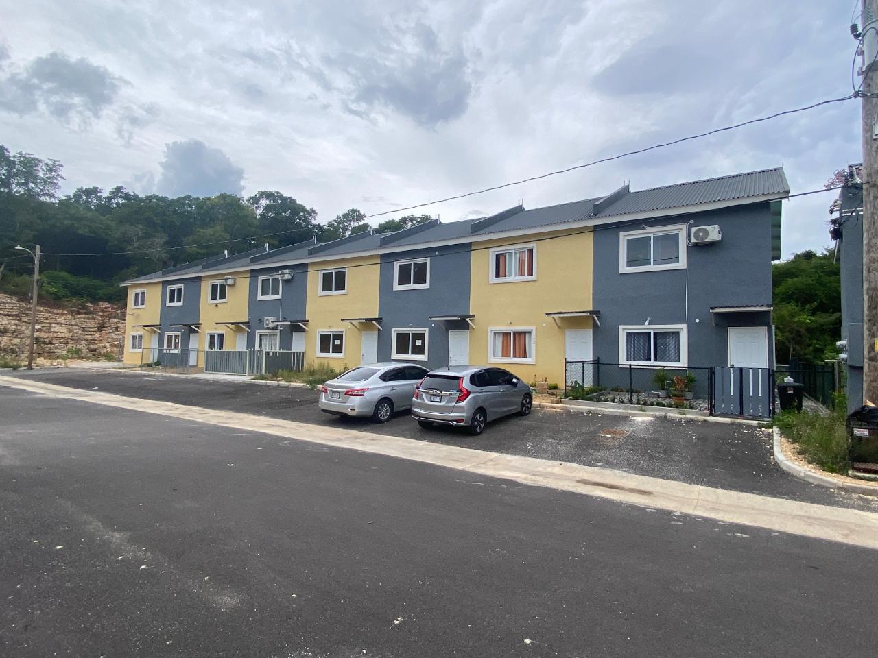 Townhouse For Rent: EDMUND RIDGE ESTATE, 483 | $100,000 | Keez