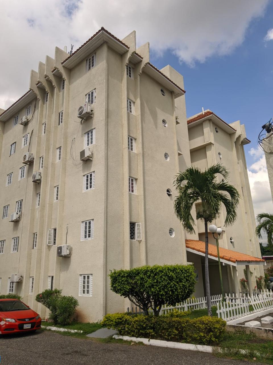 Apartment For Rent: CONSTANT SPRING ROAD, 2686 | $110,000 | Keez