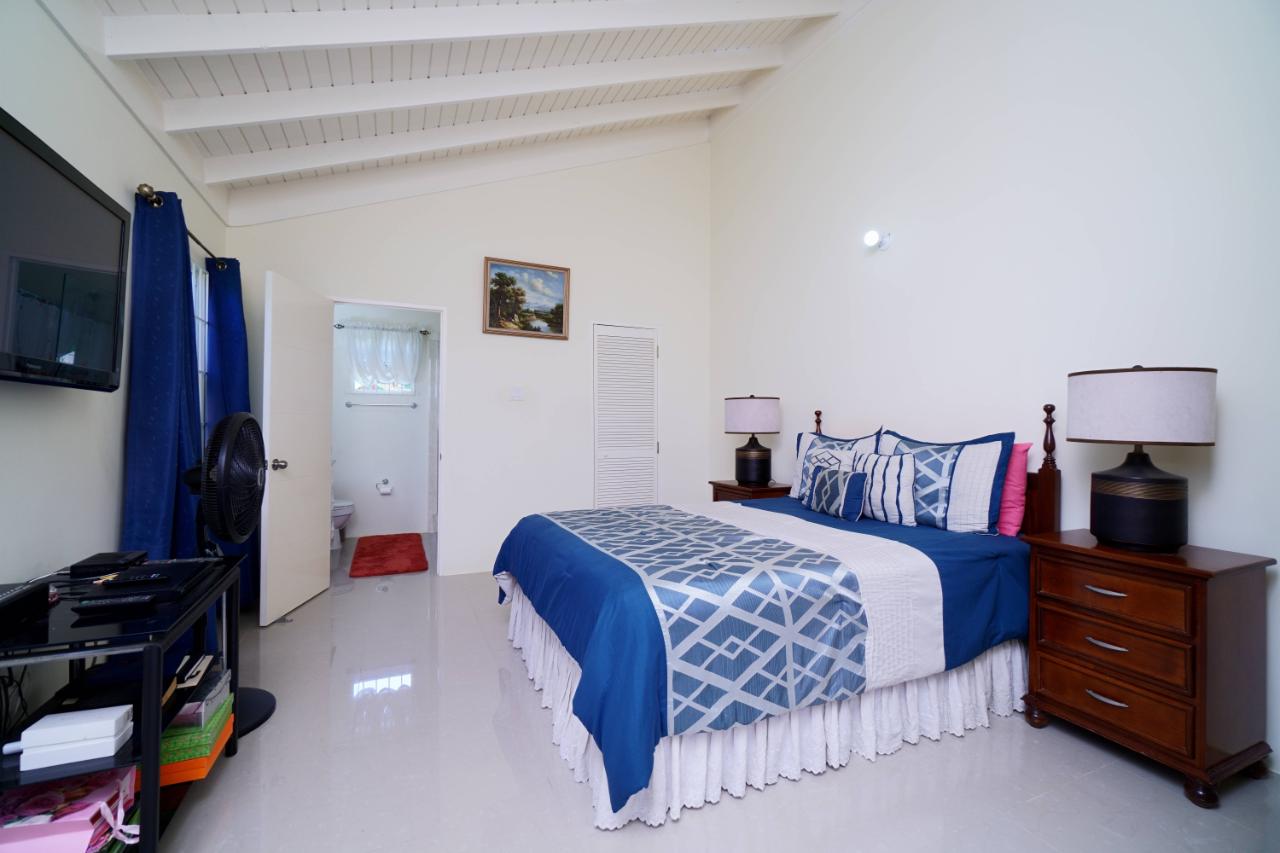 House For Sale: STONEBROOK MANOR, STONEBROOK | $290,000 | Keez