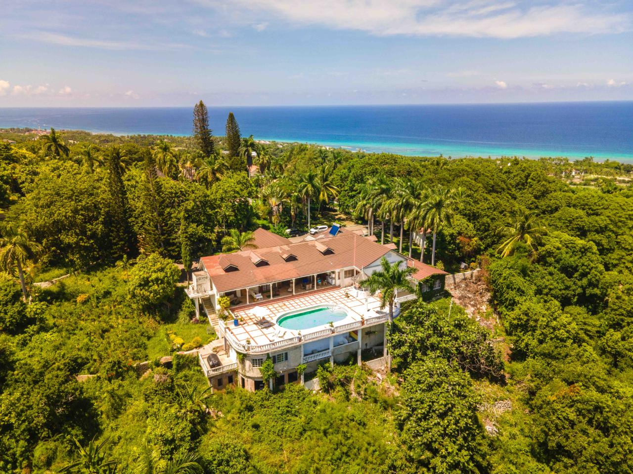 resort-villa-for-sale-casa-bella-highlands-rose-hall-1-850-000