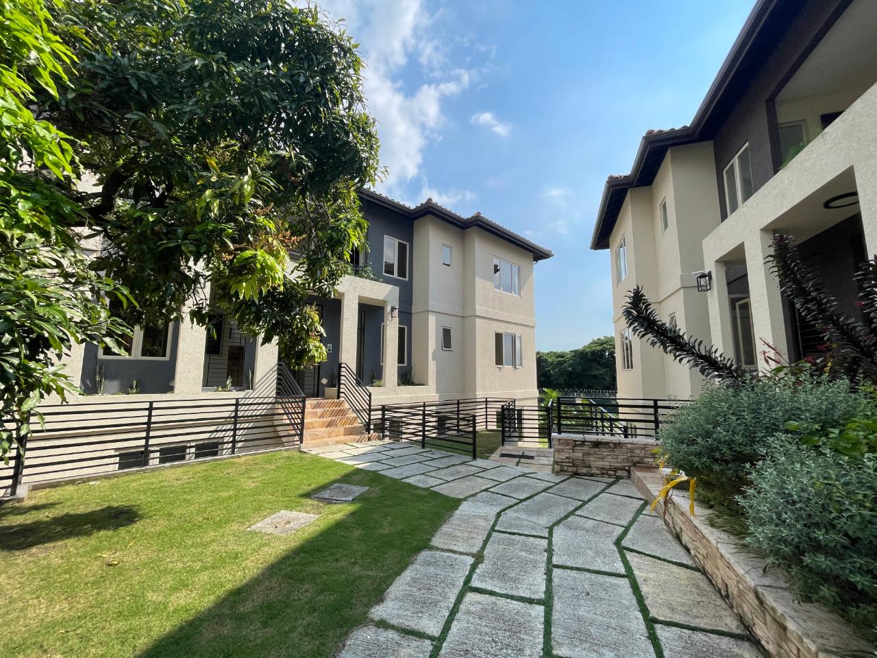 Apartment For Rent: NORBROOK DRIVE, Norbrook | $2,300 | Keez