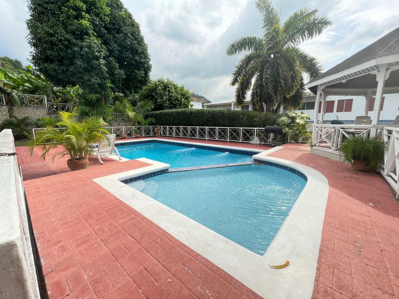 Townhouse For Rent: 30 UPPER MARK WAY, KGN 8, 2697 | $300,000 | Keez