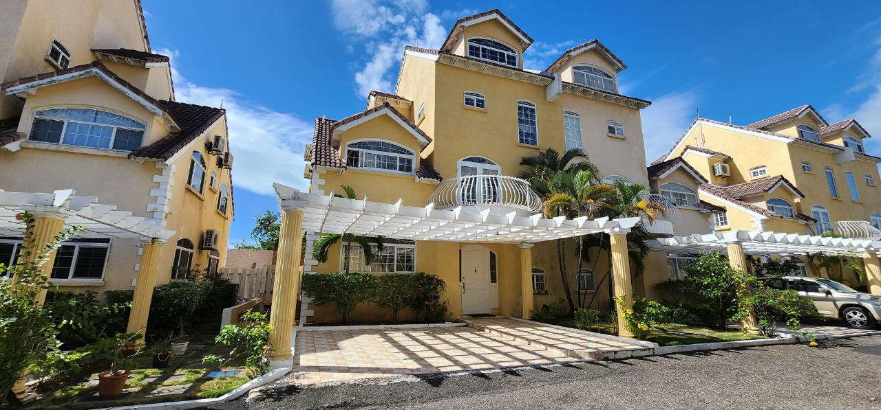Townhouse For Rent: NORBROOK DRIVE, Kingston 8 | $290,000 | Keez