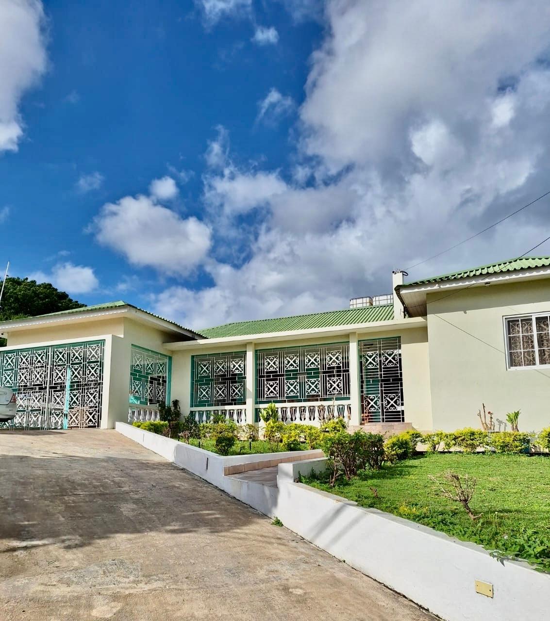 Apartment For Rent: COLUMBUS DRIVE, Discovery Bay | $650 | Keez