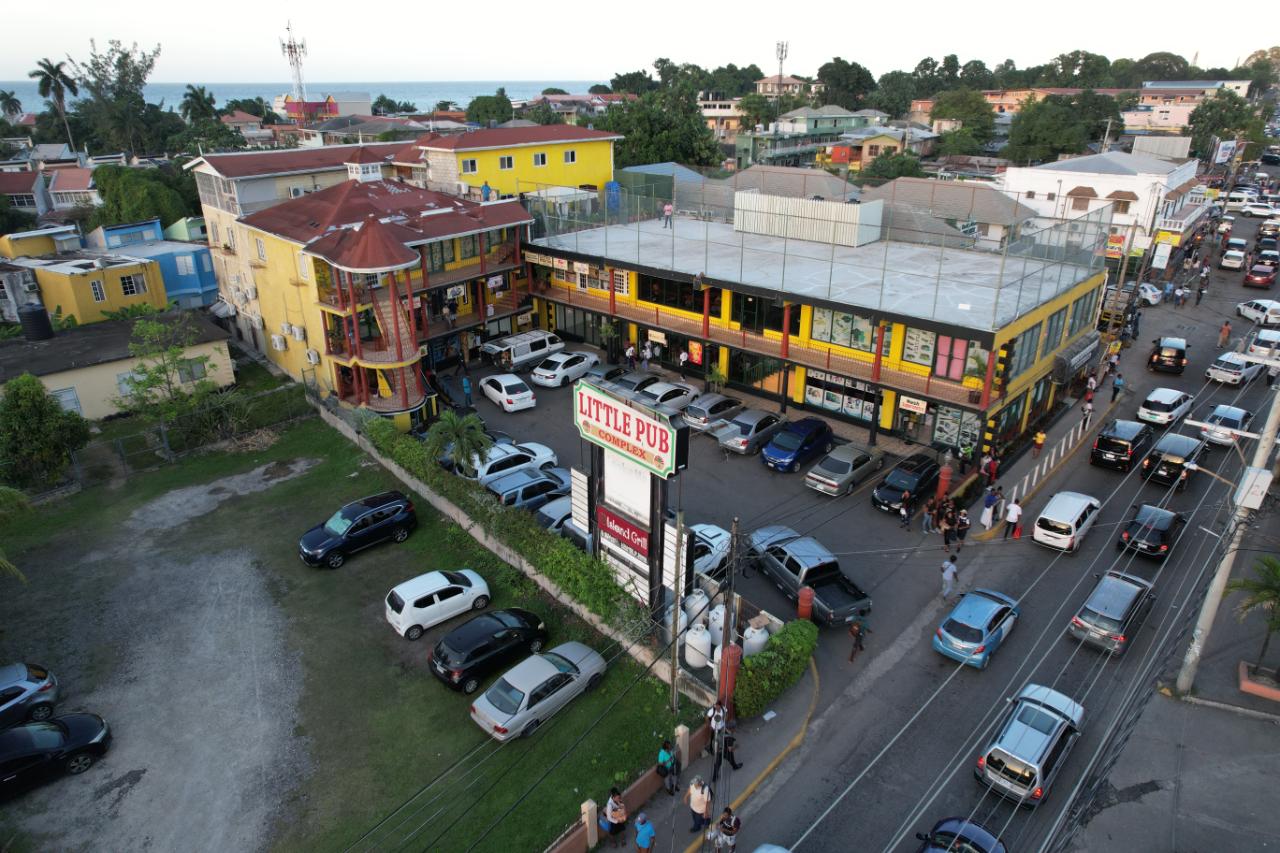 Offices / Commercial Bldg For Sale: MAIN STREET, OCHO RIOS, Ocho Rios ...