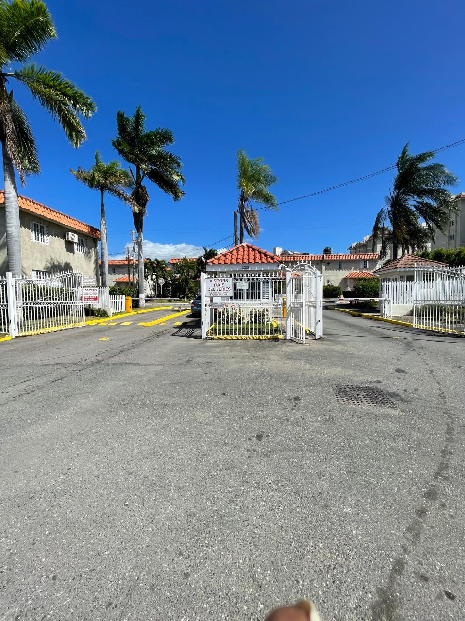 Apartment For Sale: CONSTANT SPRING ROAD, Kingston 8 | $26,000,000 | Keez