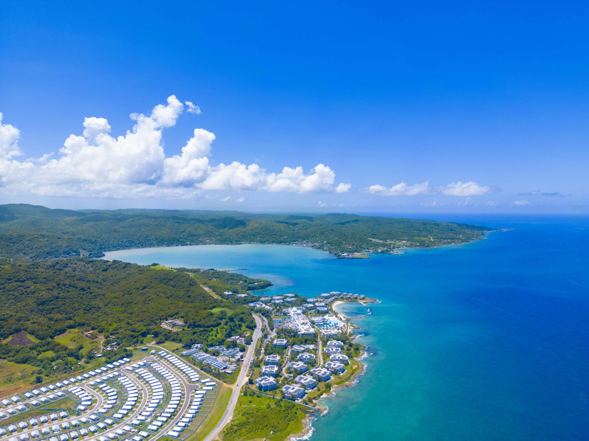 House For Rent: OCEAN POINTE, Lucea | $1,800 | Keez