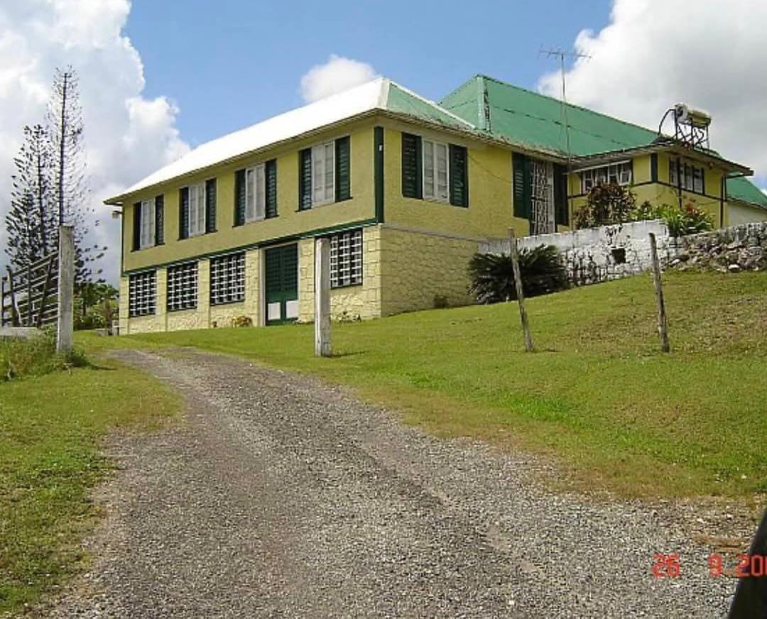 House For Sale: MONEAGUE, ST. ANN, Moneague | $90,000,000 | Keez