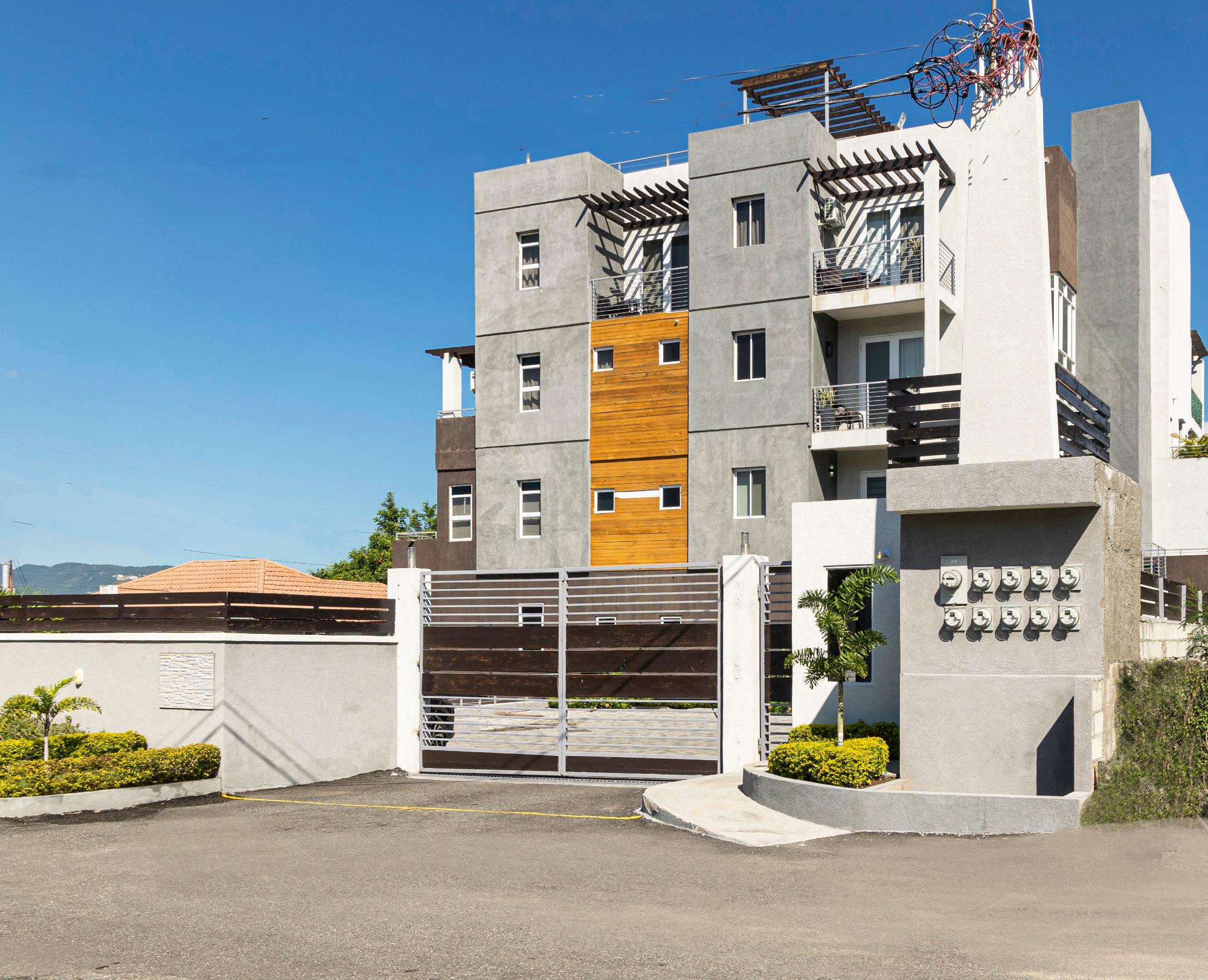 Apartment For Rent: WINSTON AVENUE, Kingston 6 | $2,000 | Keez